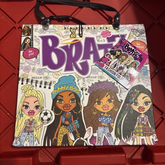 Bratz | Toys | Bratz Fashion Folio Activity Pack | Poshmark